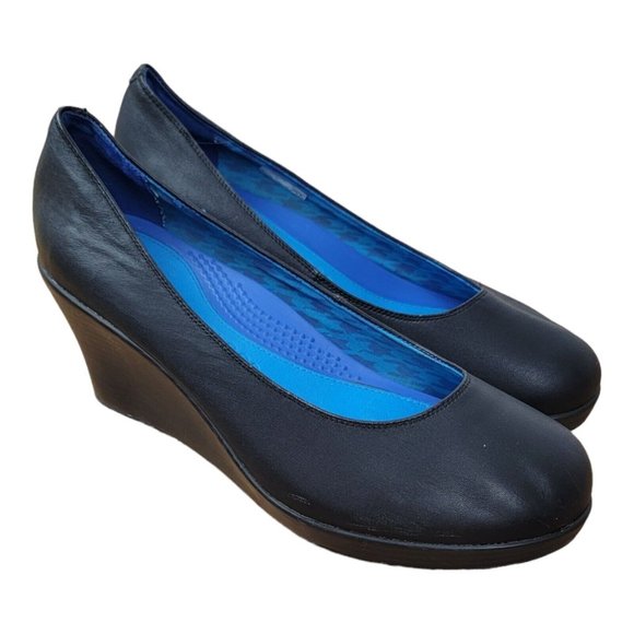 CROCS | Shoes | Crocs Aleigh 3 Wedge Heel Pumps Womens Sz 9 Black ...